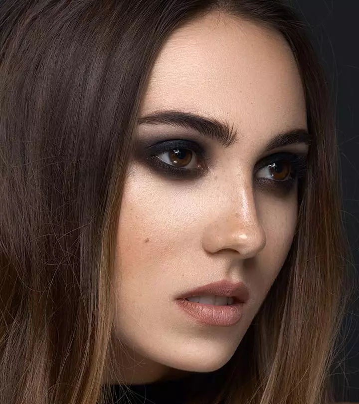 A Step By Step Gothic Eye Makeup Tutorial With Pictures