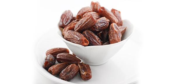15 Amazing Benefits and Uses Of Dry Dates For Skin, Hair and Health