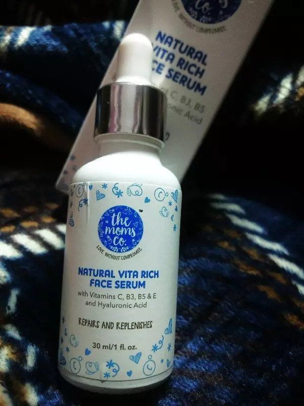 The Moms Co Natural Vita Rich Face Serum Reviews Ingredients