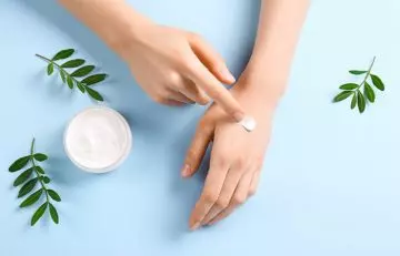 Wrinkled Hands: Causes, Treatment, And DIY Remedies